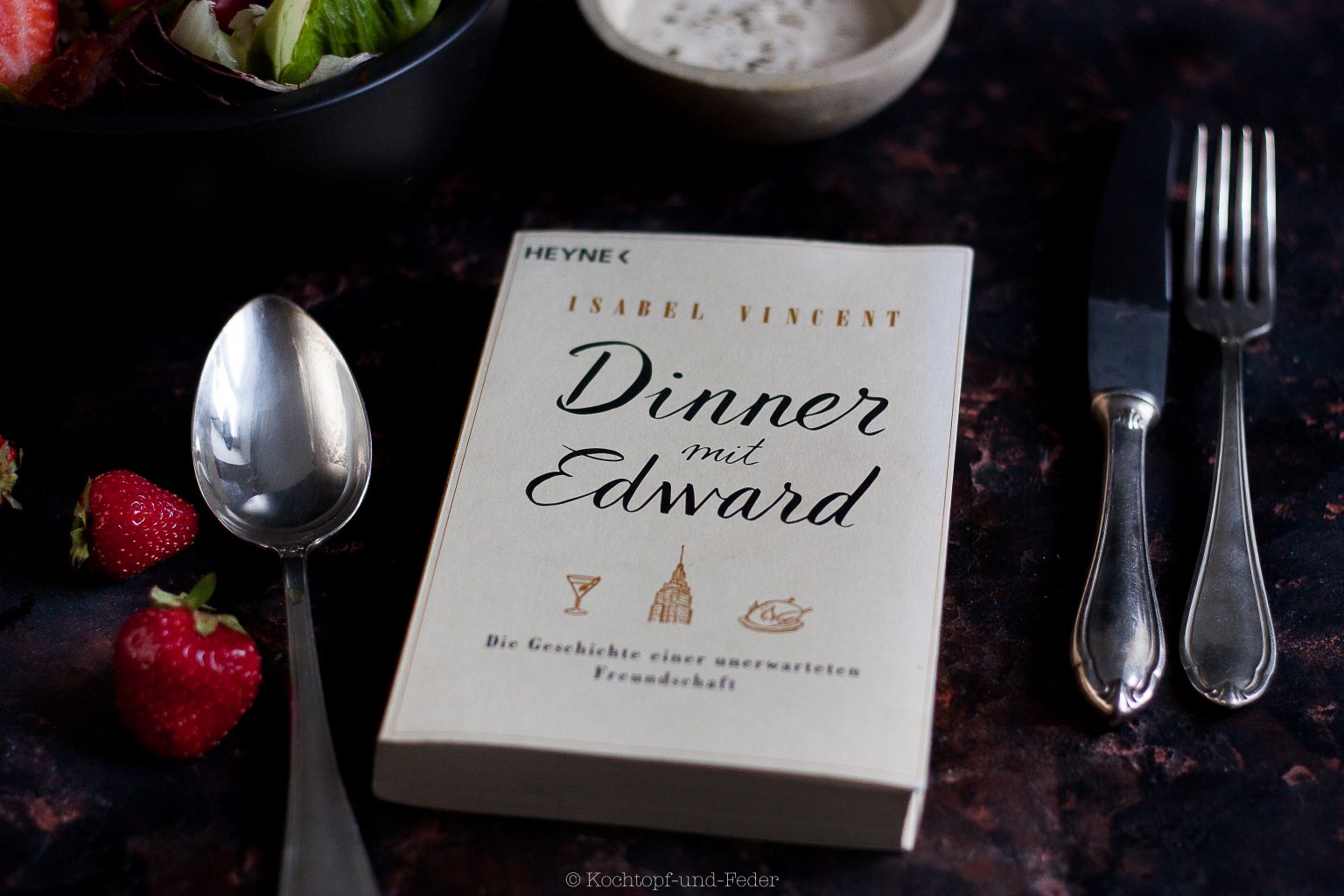 Avocado-Erdbeersalat mit Blue-Cheese-Dressing – Dinner mit Edward